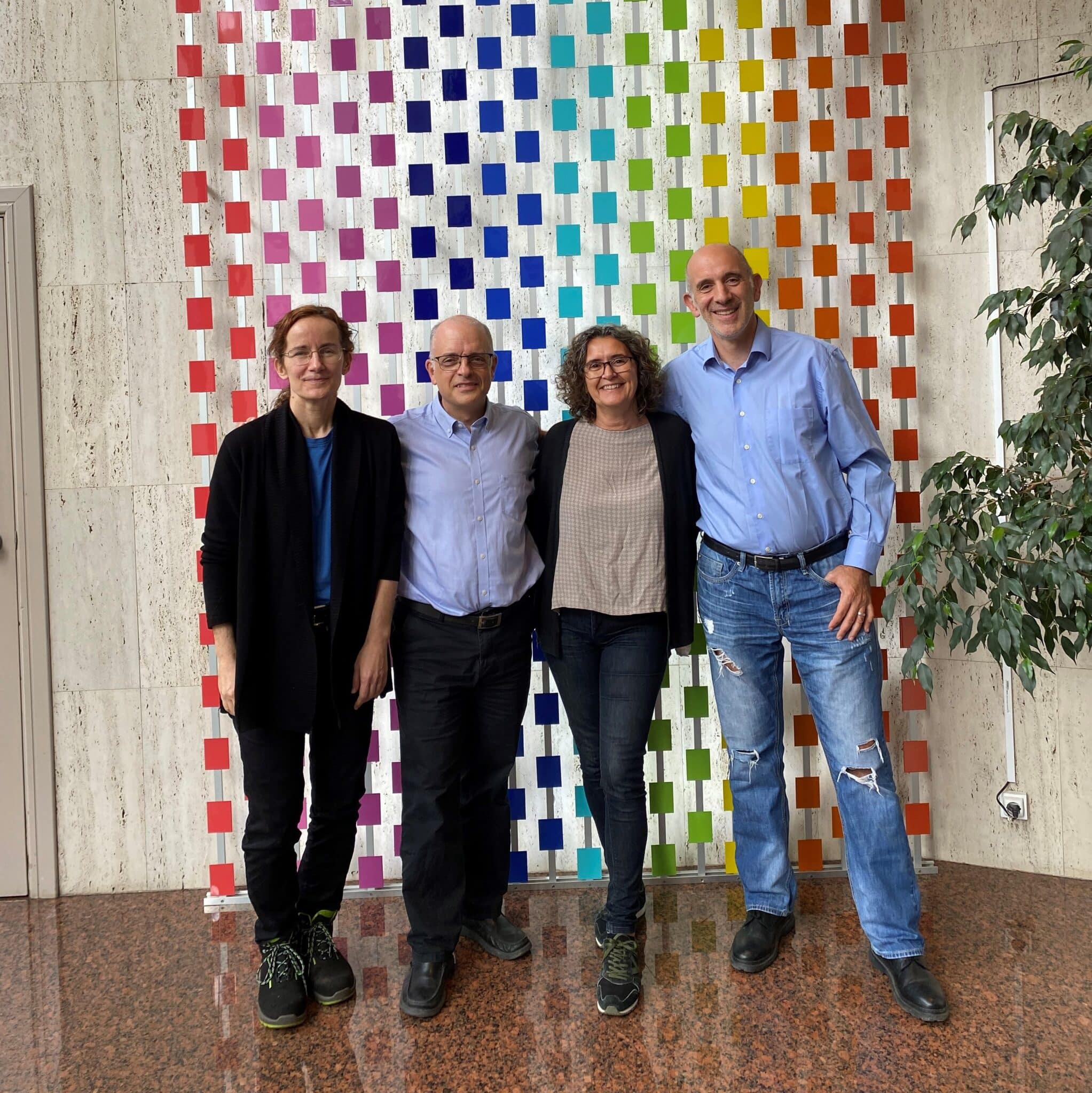 Innovatint® makes any color possible - Vibrantz Technologies